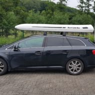 SLB 660 roof box with surfboard rack - Premium roof box made of GRP by ...